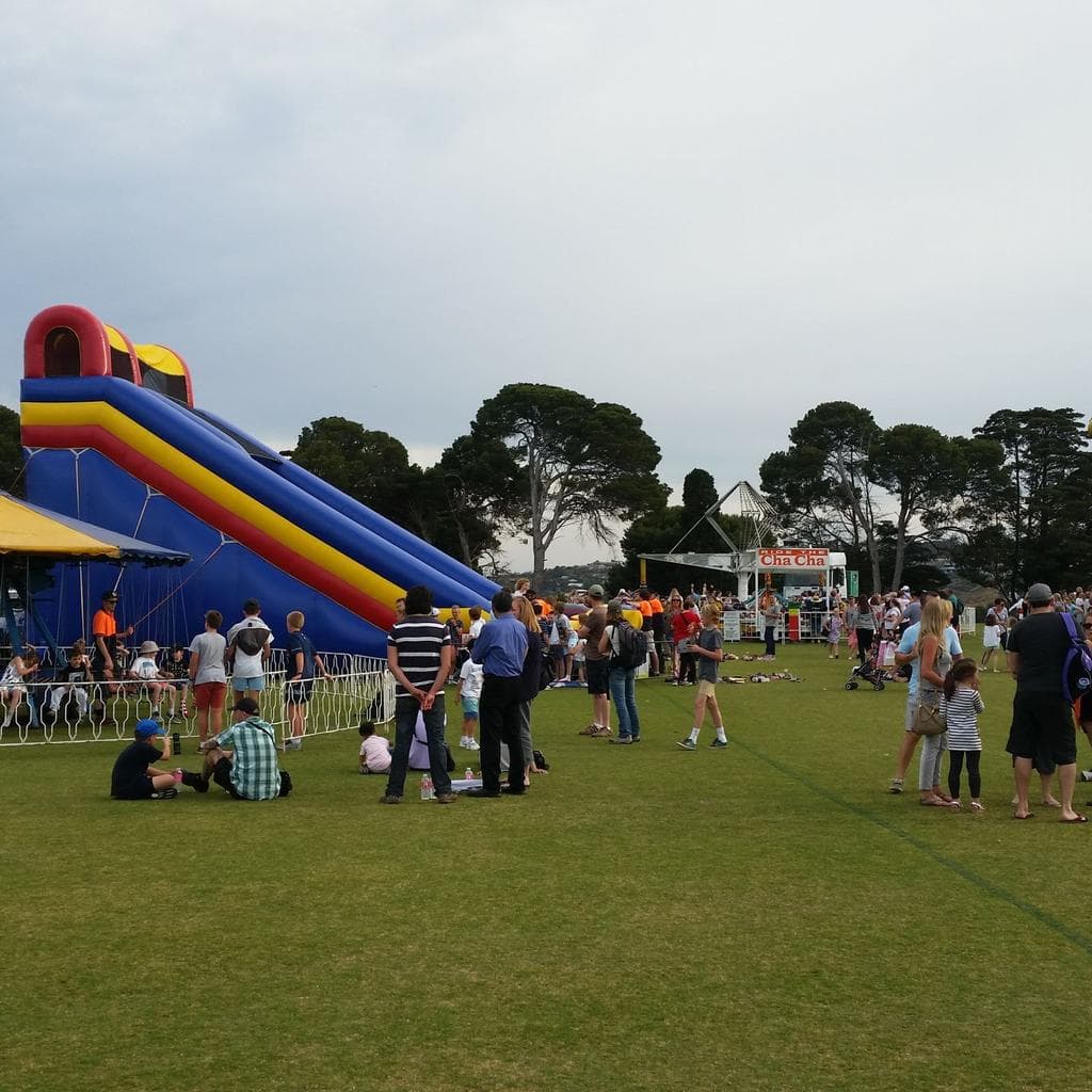 Fete Preparation - Barr's Amusements